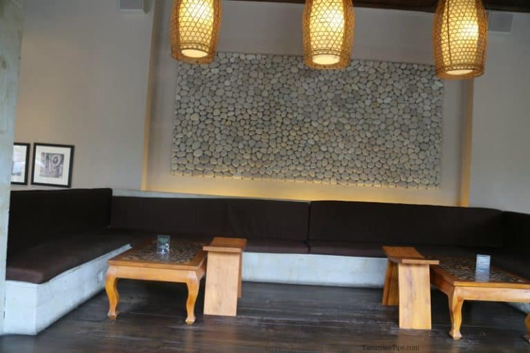 A trip to Starbucks in Ubud Bali brought quite the unexpected surprise