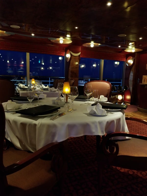 Photo tour of the Carnival Splendor {Video} - Tammilee Tips