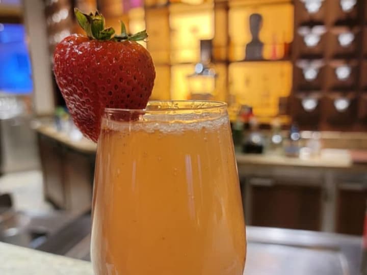 Carnival Cruise Alchemy Bar French Kiss Cocktail - Tammilee Tips