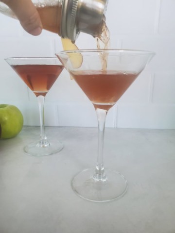 Washington Apple Drink Recipe {Video} - Tammilee Tips