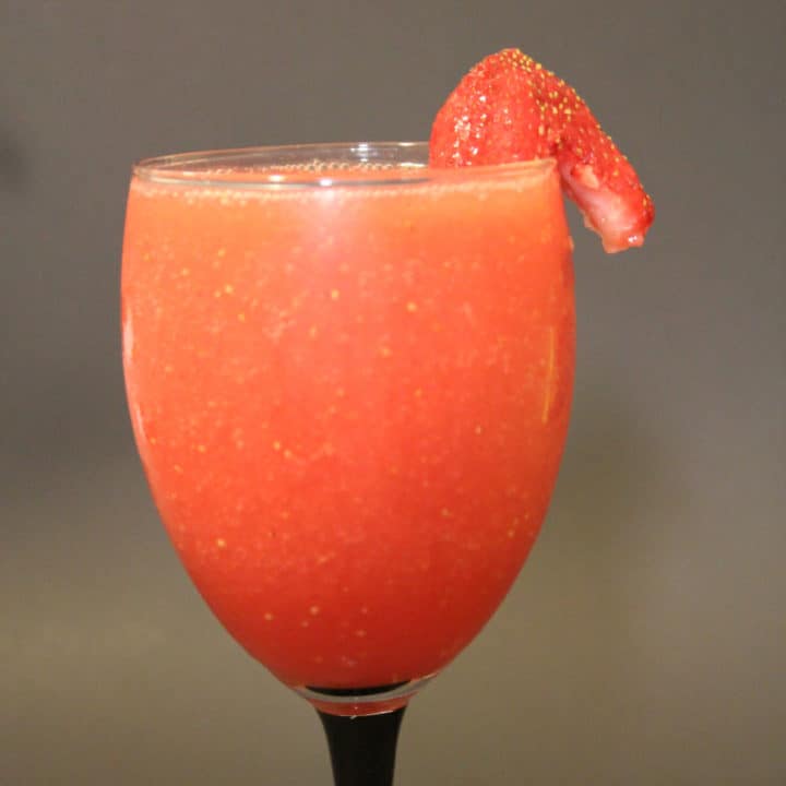 5 o'clock Aloha Friday lets have a....Coral Reef - Tammilee Tips