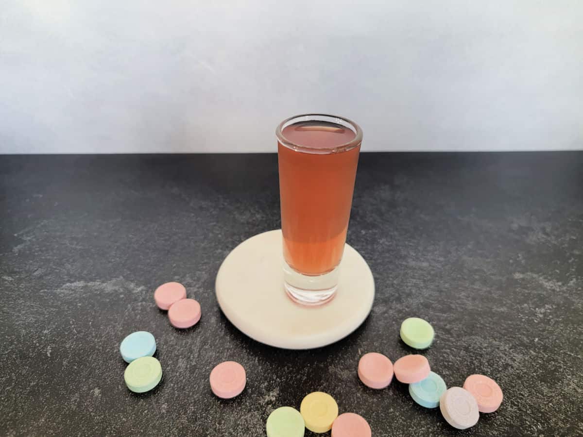 Sweet Tart Shot Fun Candy Inspired Cocktail Shot {Video} - Tammilee Tips